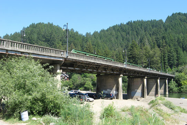 Monte Rio Bridge橋下發現管狀炸彈 – News for Chinese － 舊金山灣區No.1免費華人社區報紙