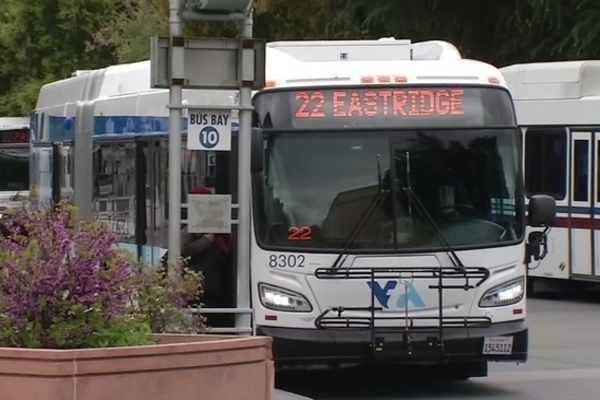 VTA年度Stuff the Bus等你捐獻 - News for Chinese － 舊金山灣區No.1免費華人社區報紙
